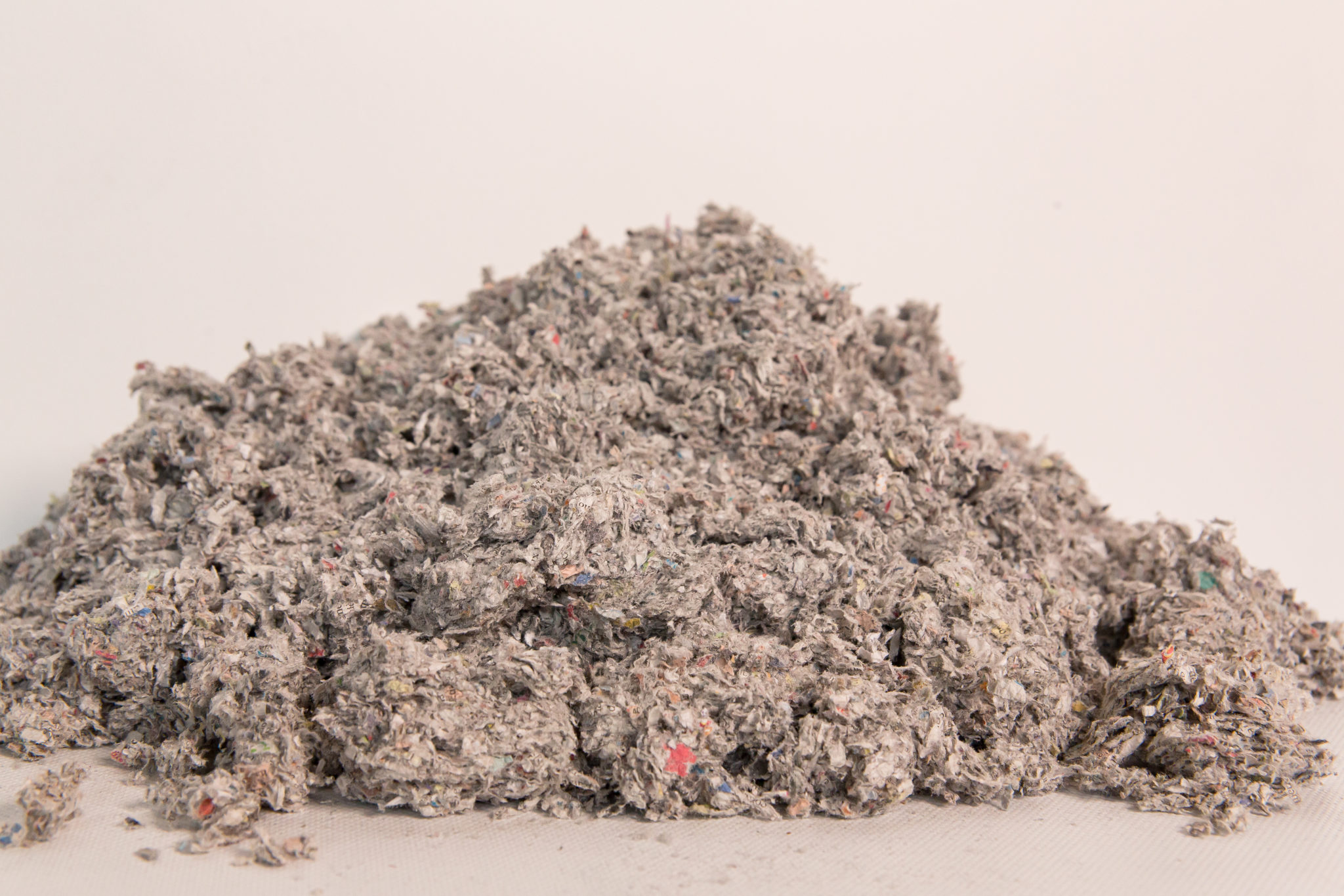 Un matériau isolant bio-sourcé et naturel, la ouate de cellulose